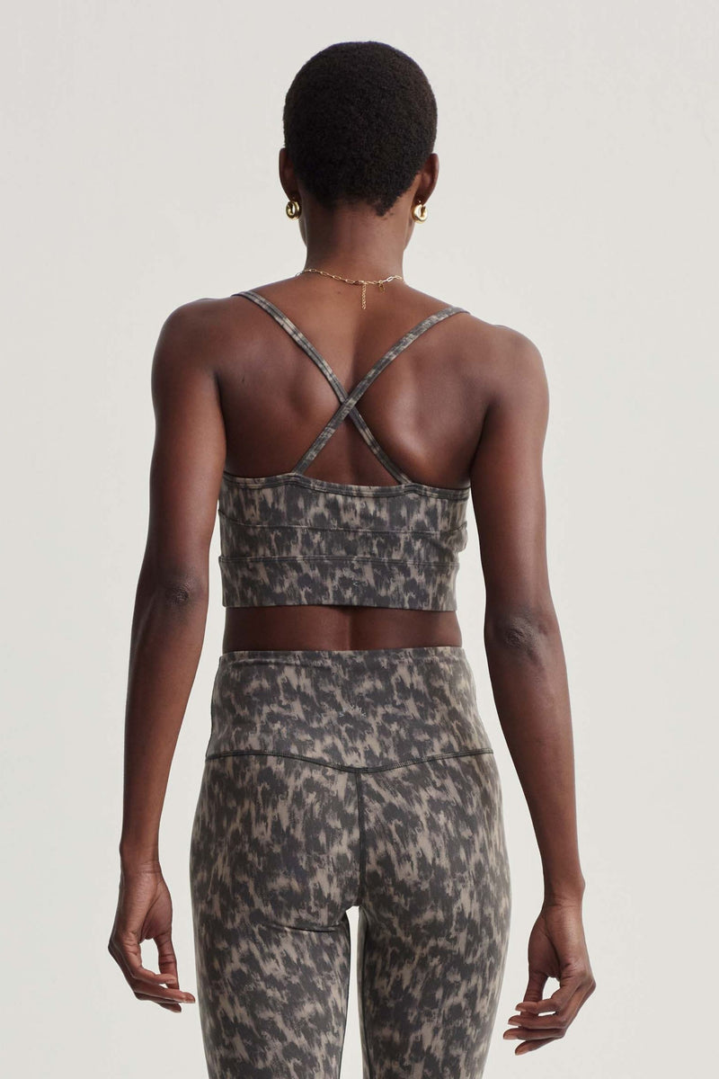 Shop Abstract motion texture Move Irena Bra by VARLEY online – Tribe71