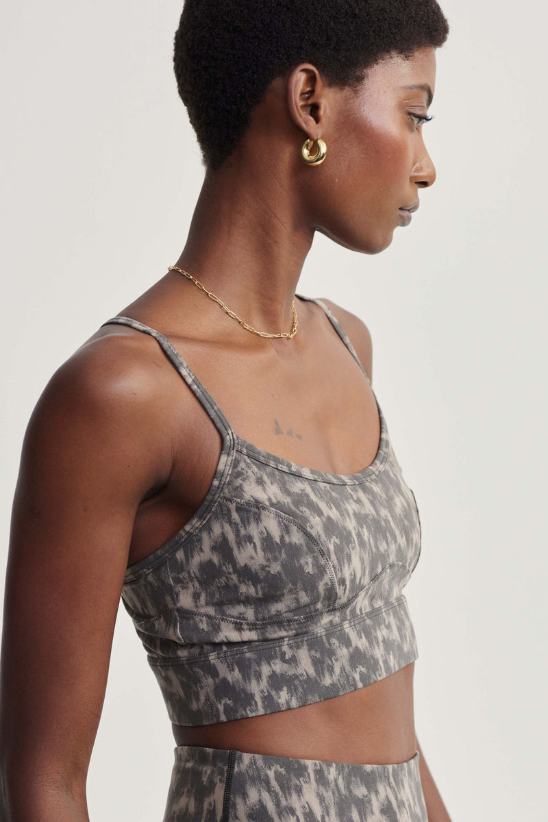 Shop Abstract motion texture Move Irena Bra by VARLEY online – Tribe71