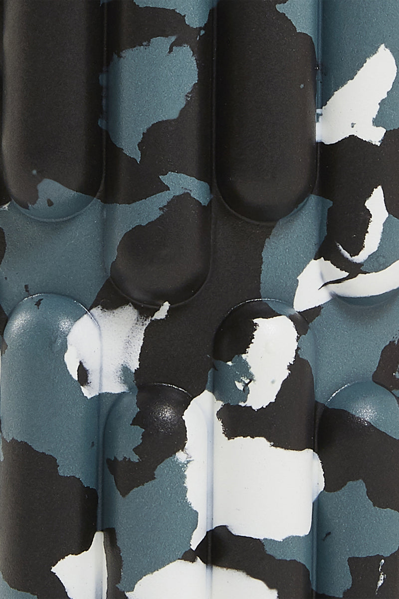 Shop Spops camo Grace Water Bottle 27oz / 0.7l by MOBOT online – Tribe71